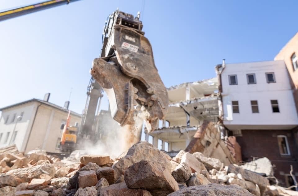 TOTAL Building Demolition Contractors Blackpool - High-Reach