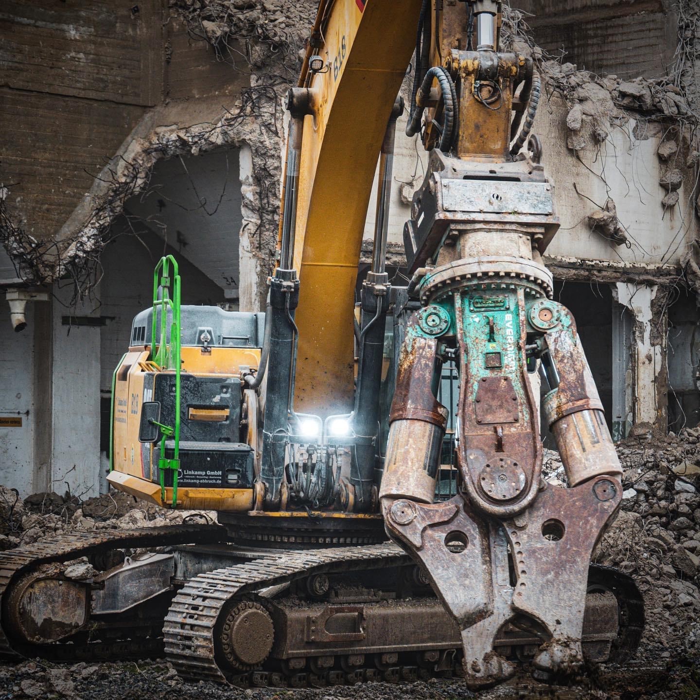 Coming Soon [totaldemolition.co.uk]